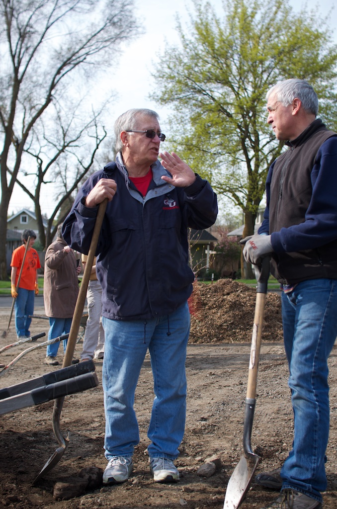 Photos from the Tree Planting on N. Maple – Emerson-Garfield Community